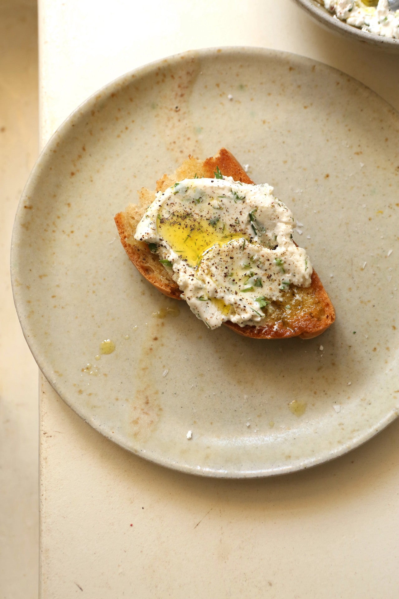 Herby Coconut Yoghurt Labneh – Atone